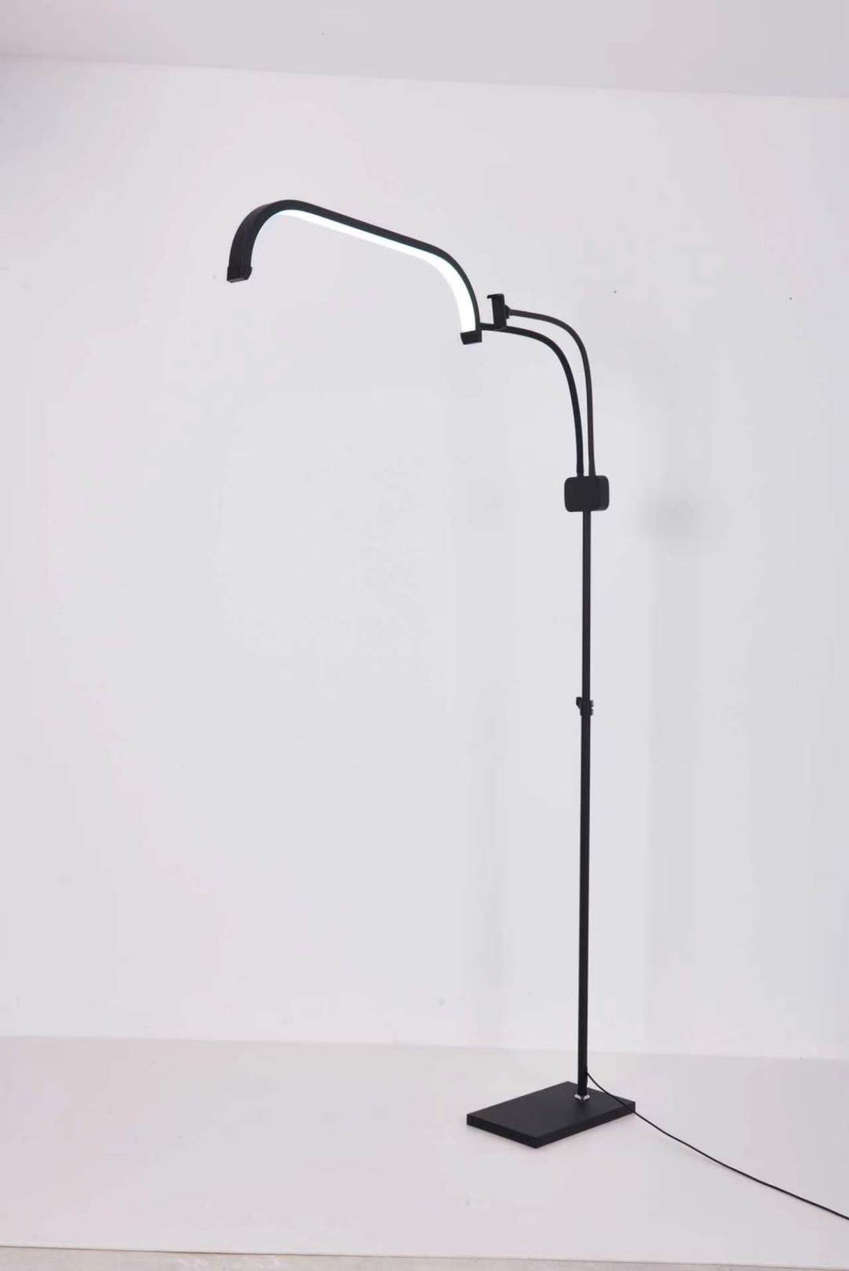 Half Moon Arc LED Floor Lamp – Stylish Lighting for Estheticians – Shi ...